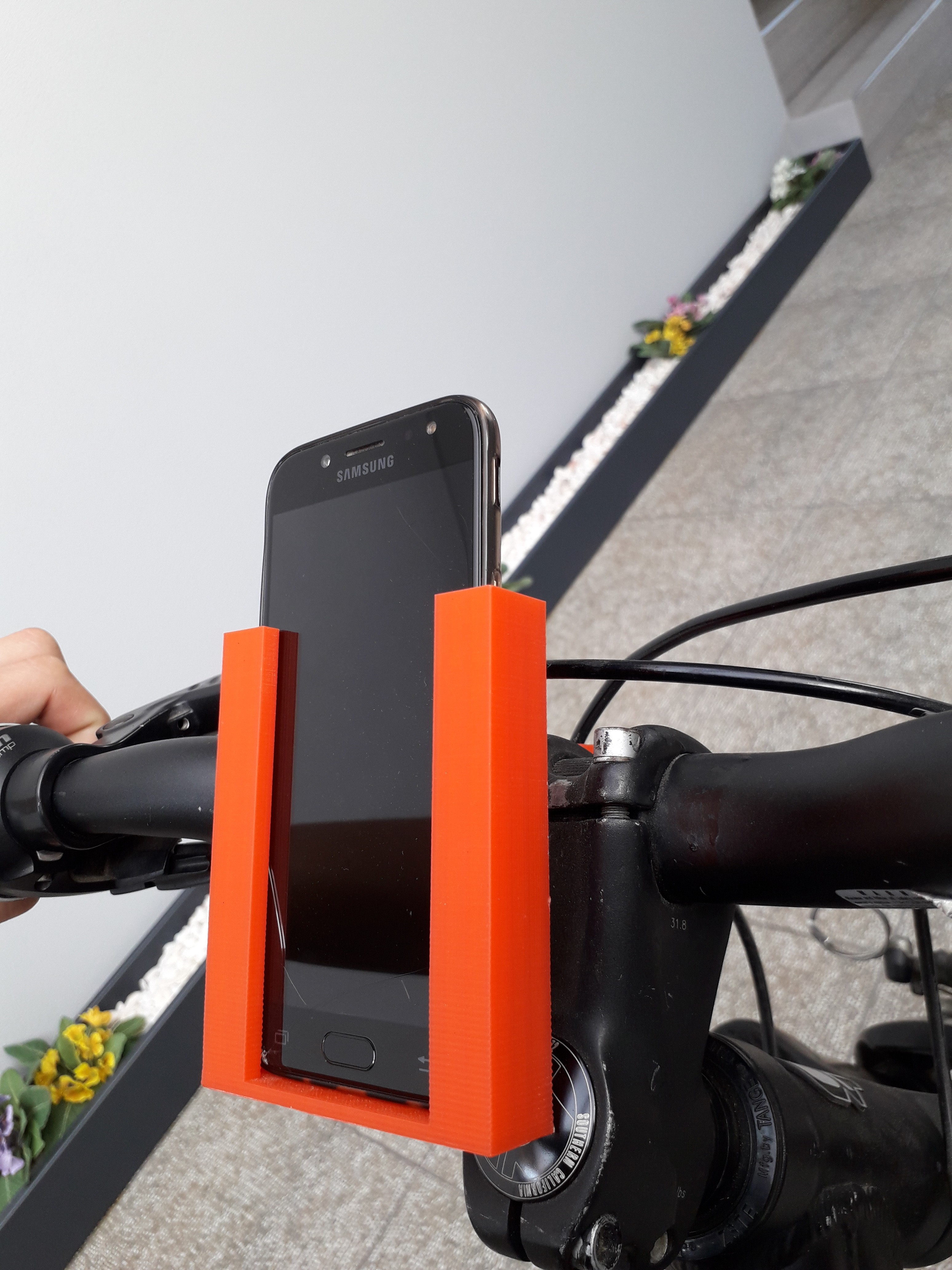 📞 Stand Phone For Bike・Free STL File for ・Cults