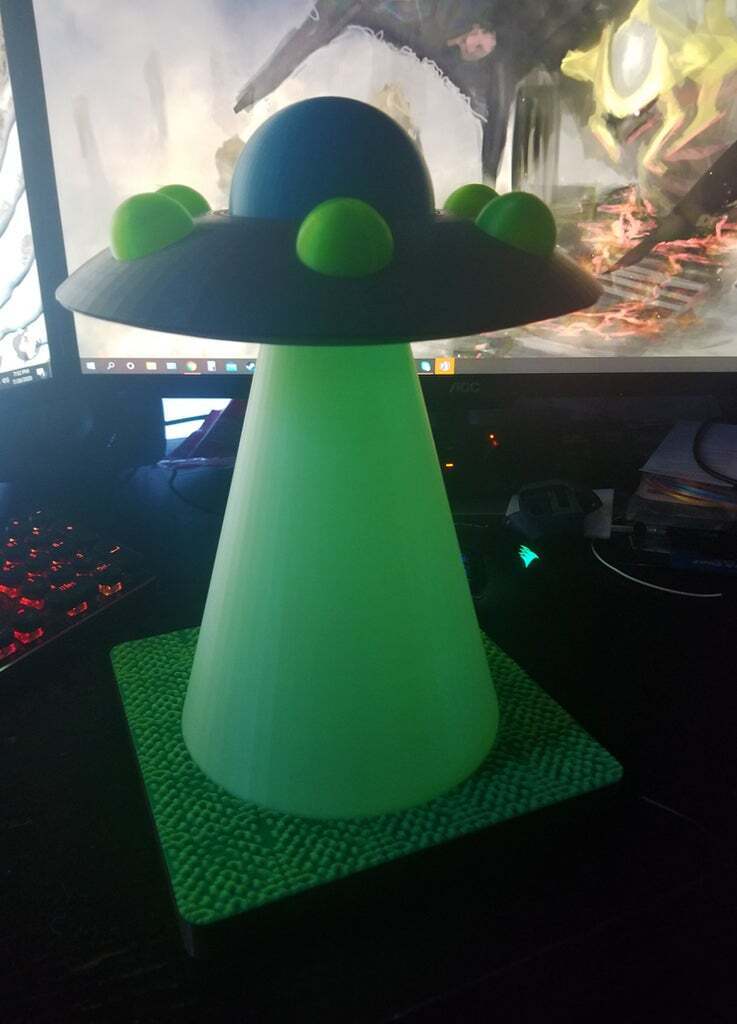 Free STL file UFO Lamp 🛸 ・3D print model to download・Cults