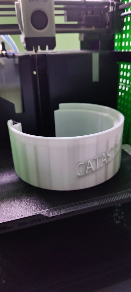 Free 3D file CAT FEEDER Stand // CAT FEEDER Stand 2.0 🐱 ・3D print model ...