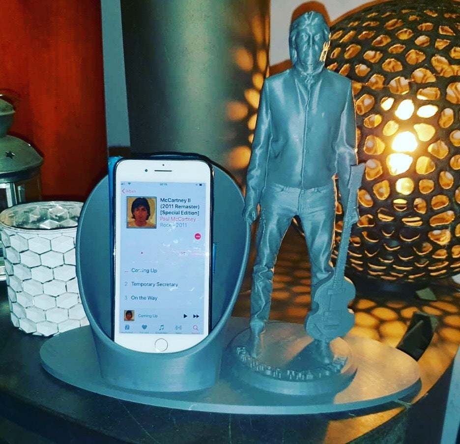 Free STL file Paul for smartphone 📱 ・3D print design to download・Cults