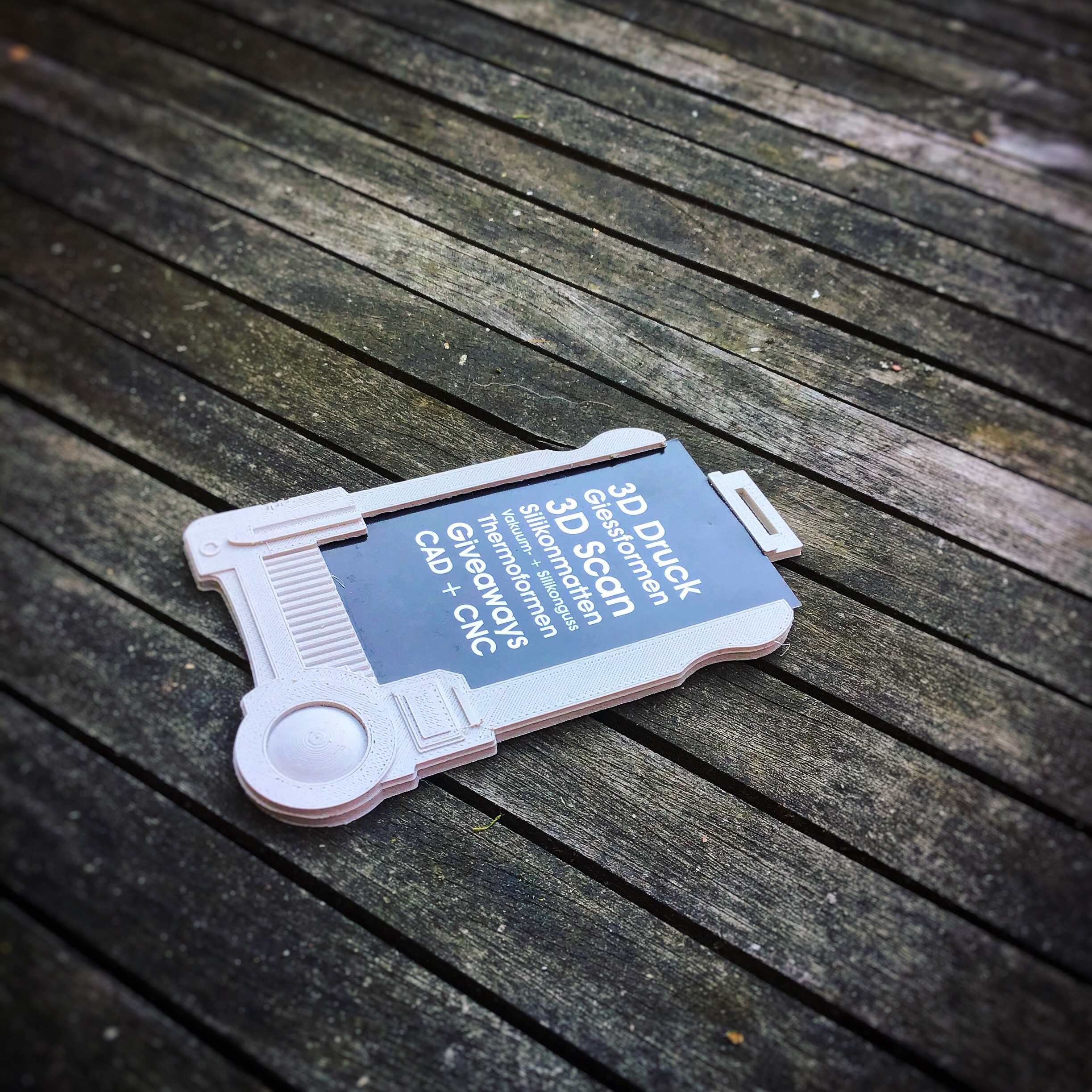 3D printable Multipass Badge Holder, the 5th element・Cults