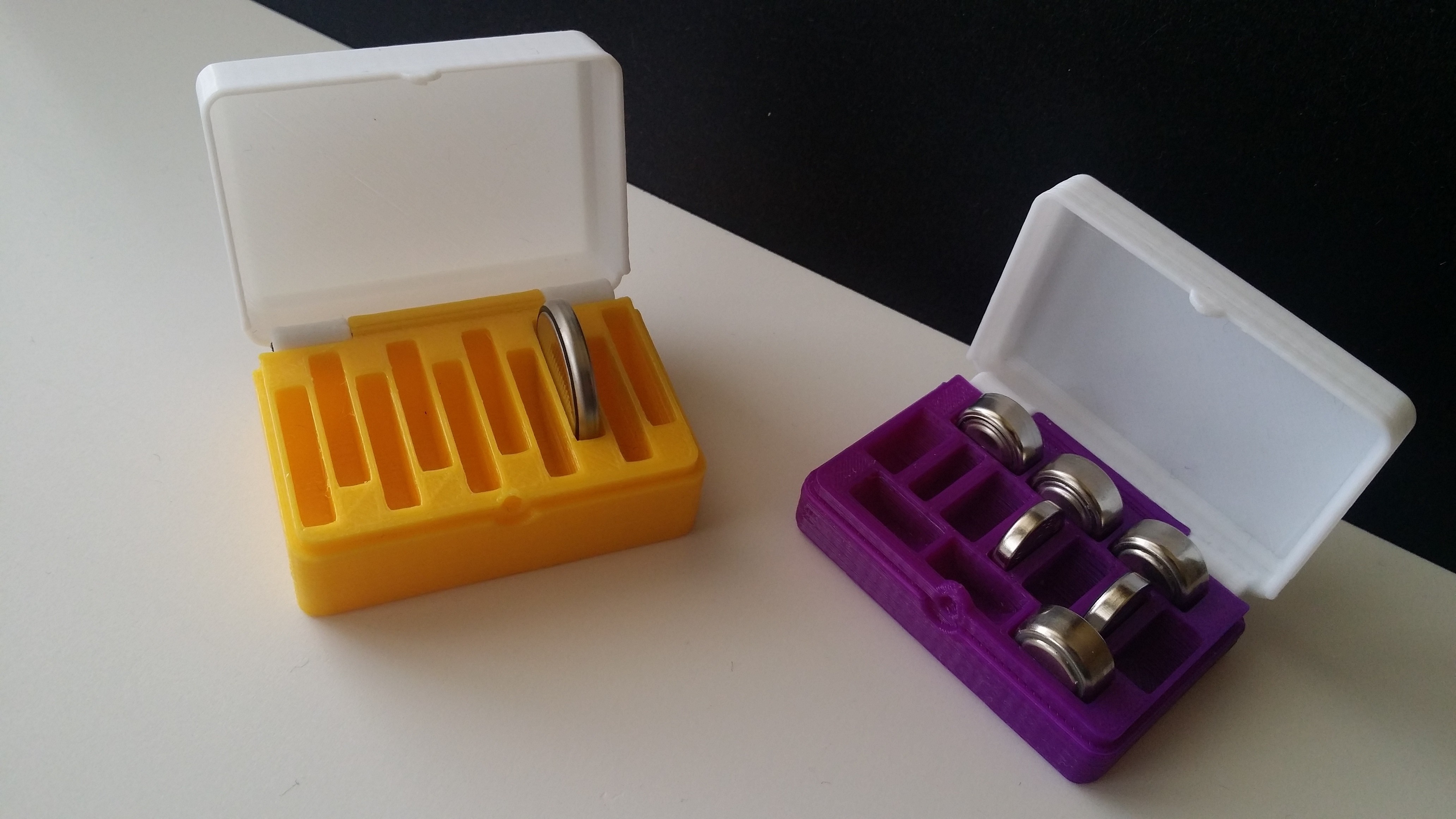 Free STL file CR2032, LR44, AG13 Coin Battery Case 🪙 ・3D printing ...