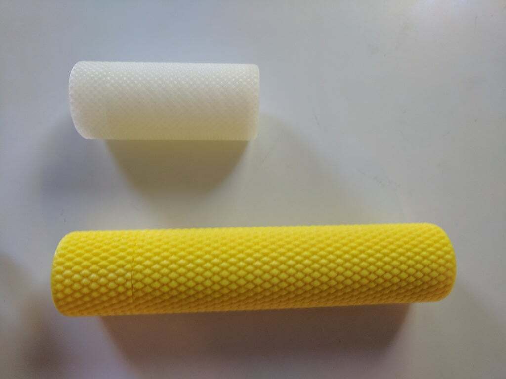 Free STL file Double Length Knurled Twist Container 🏠 ・3D print design ...