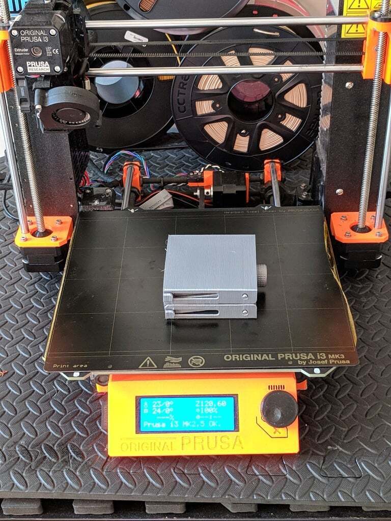 3D printable Platform Jack [Fully Assembled, No Supports]・Cults