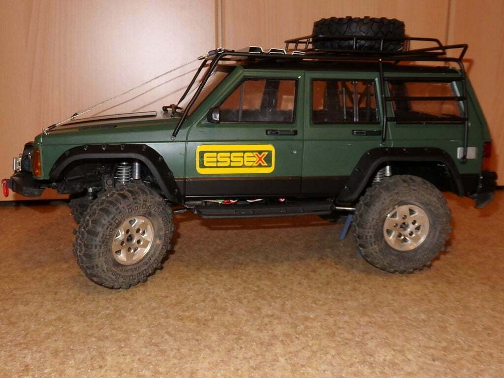 Free STL file Car Stand Axial SCX 10 II 🚗 ・3D print model to download・Cults