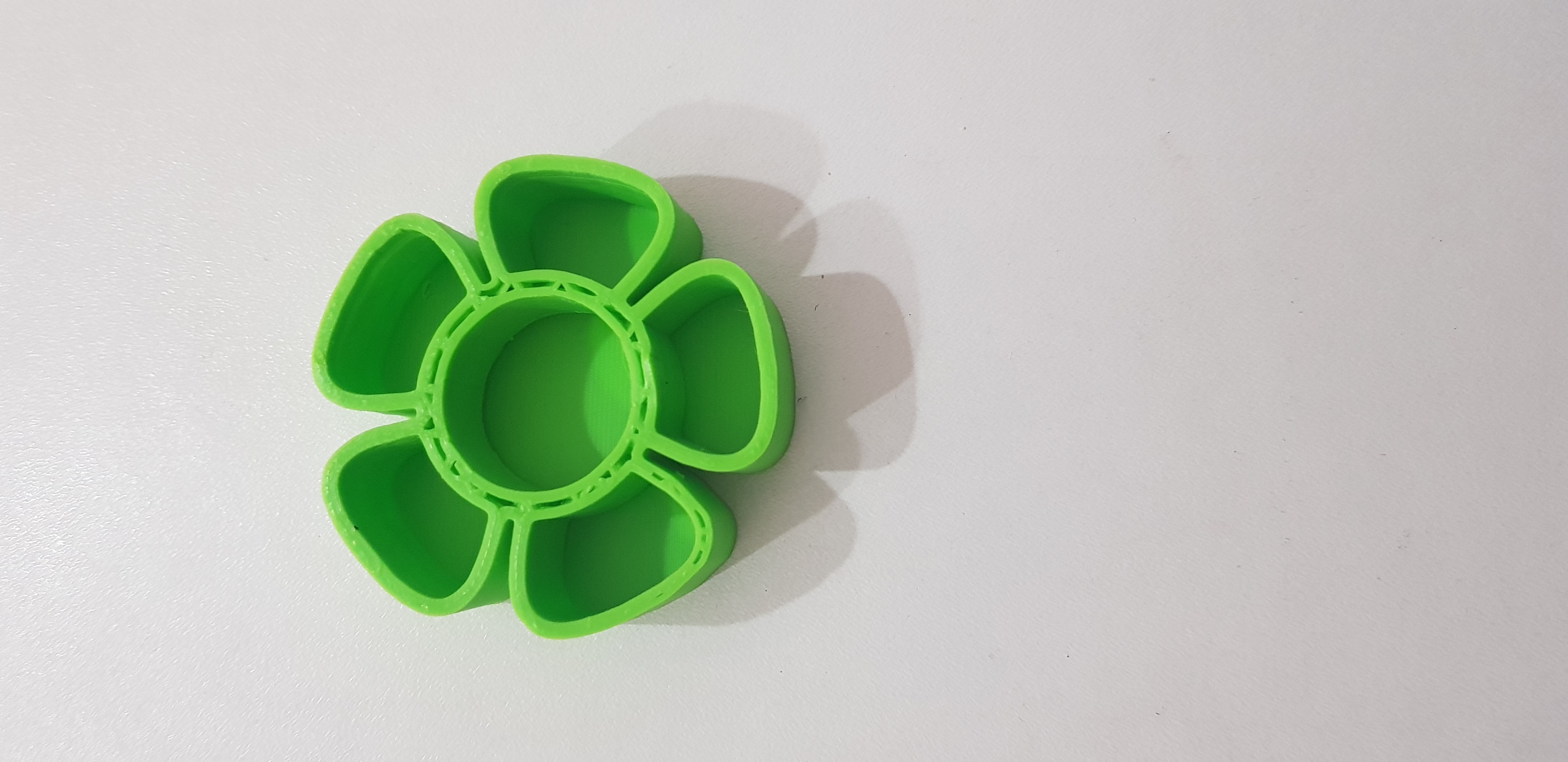 STL file Flower Box 💐 ・Model to download and 3D print・Cults
