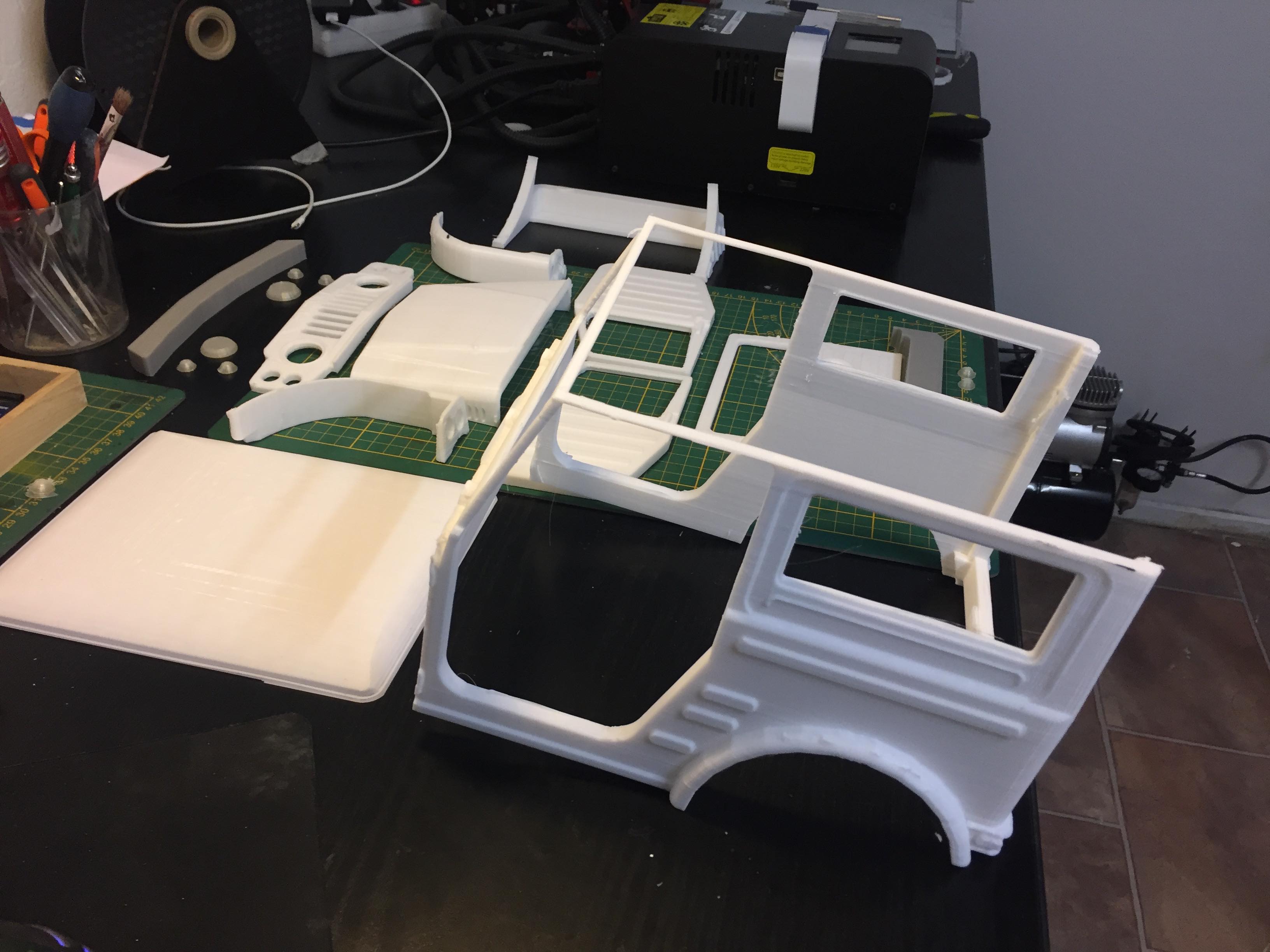 STL file Body 1/10 242mm SUZUKI LJ 80 🌆 ・Template to download and 3D ...