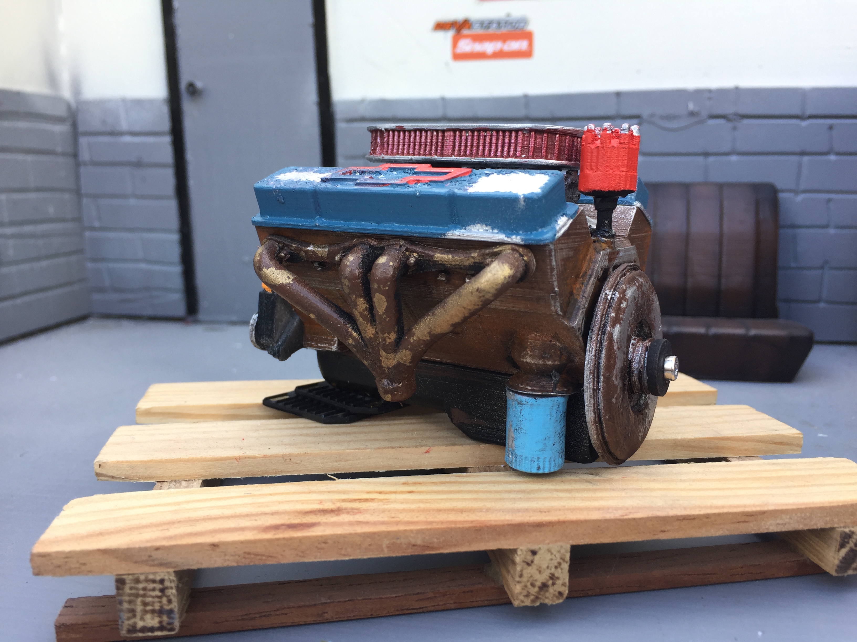 STL file V8 chevrolet 1/10 🚙・3D printer model to download・Cults