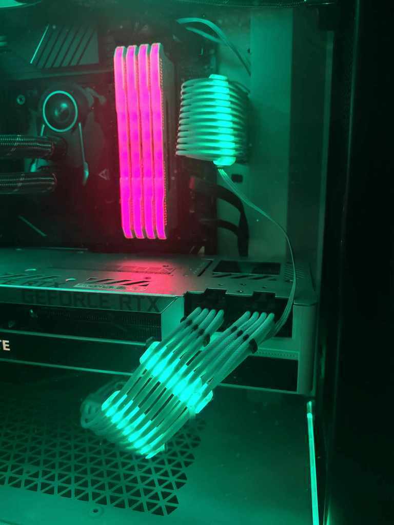 Archivo 3D gratis Cable LED Comb GPU y PSU 🔌 ・Modelo para descargar y ...