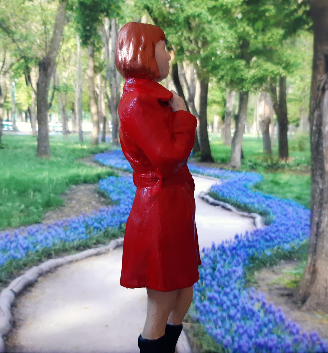 Free STL file Woman in red 👩 ・3D printer design to download・Cults