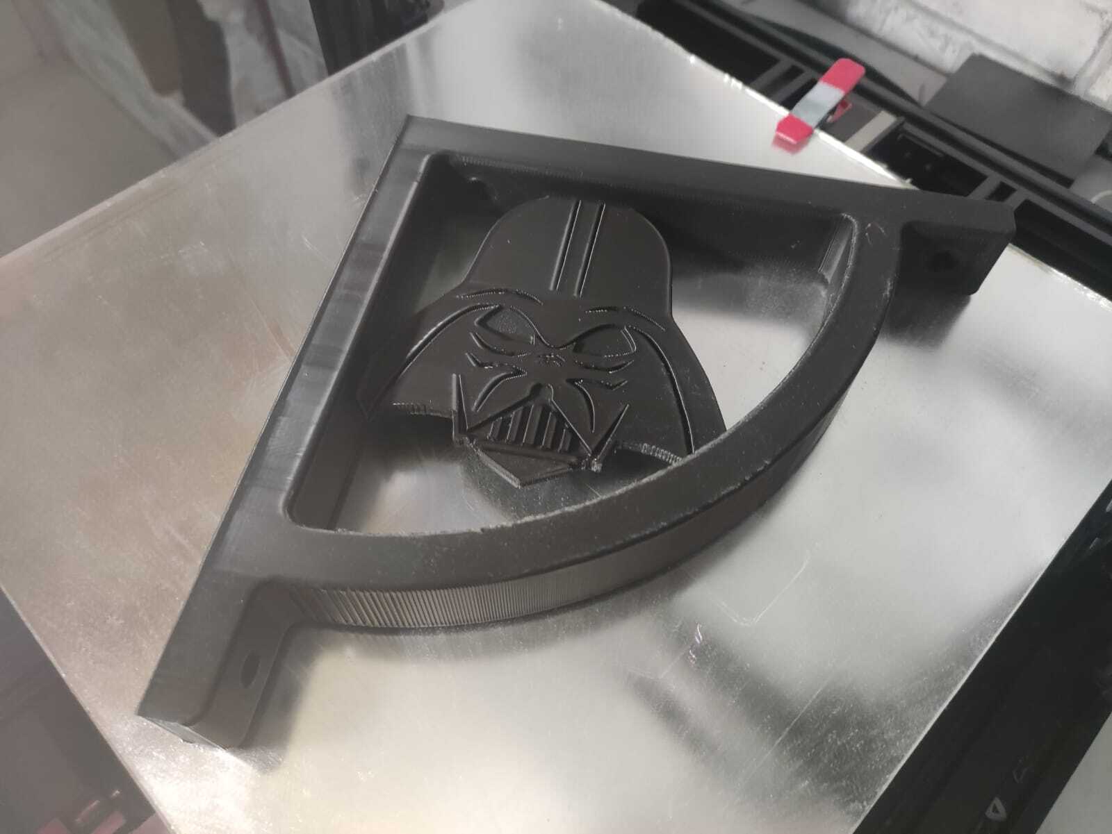 3D print EQUERRE D'ÉTAGÈRE / shelf bracket Star Wars Dark Vader・Cults