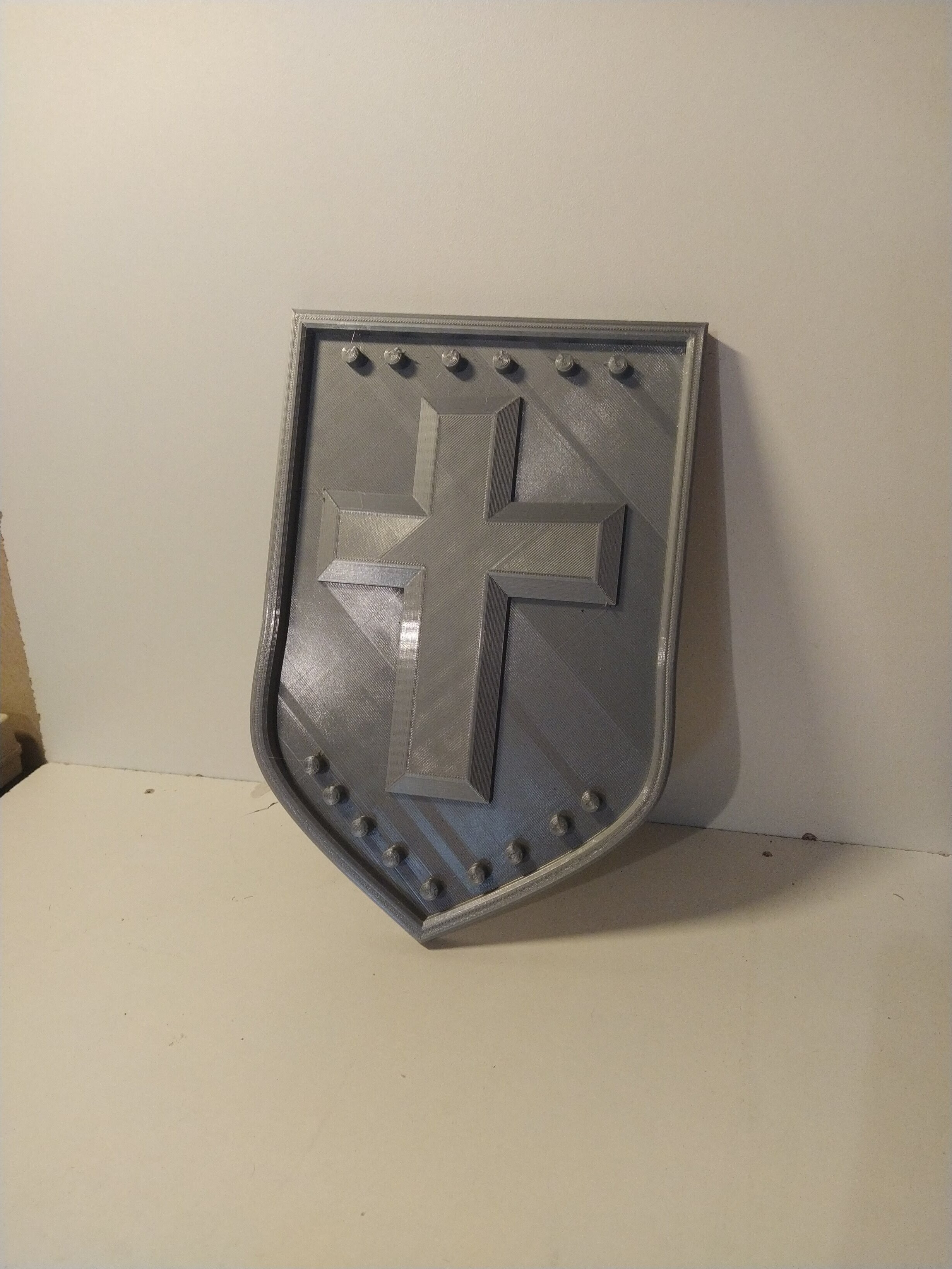 3D print Shield from The Legend Of Zelda, on Nintendo NES (shield)・Cults