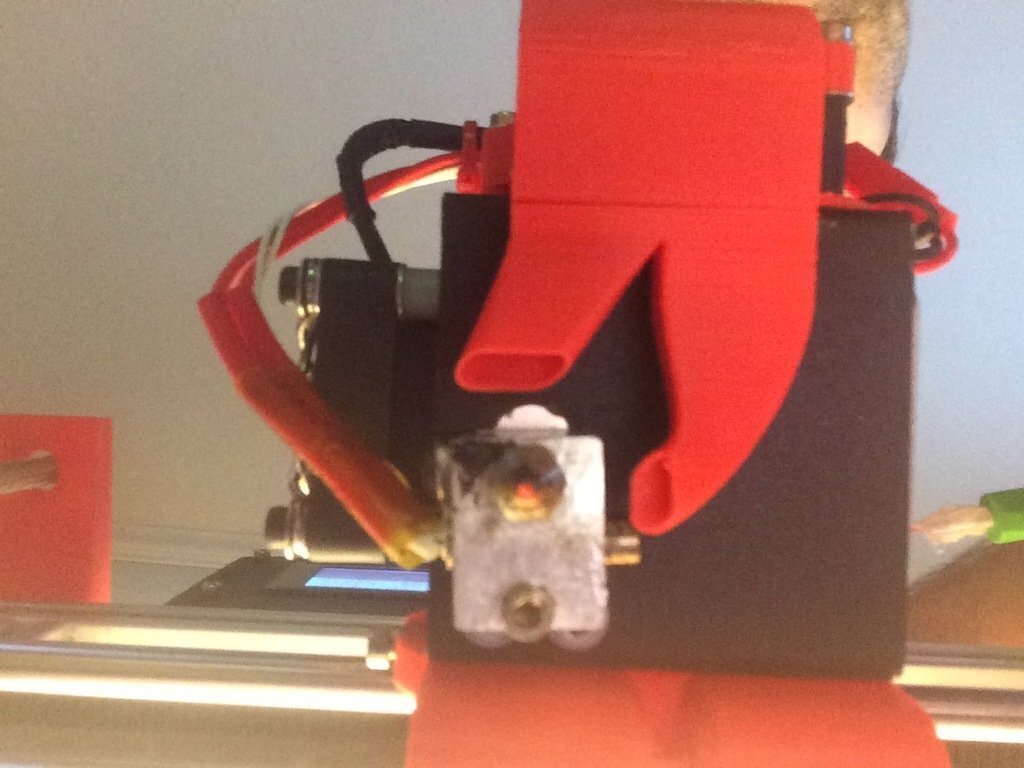 Free STL file 40x20 fan mount and ducts with wire management 🔧 ・3D ...