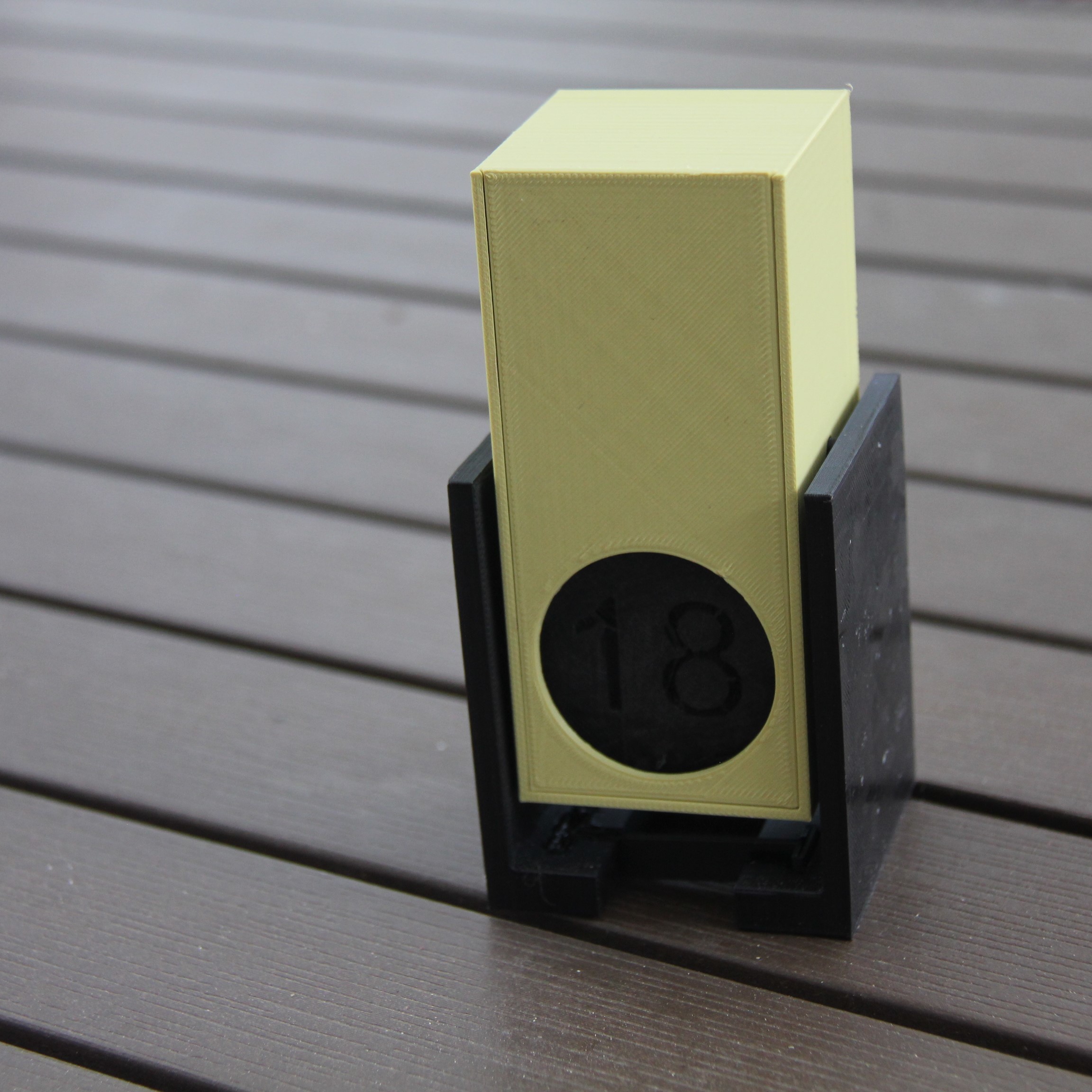 Free STL file Perpetual flip calendar 📅・3D printer model to download・Cults