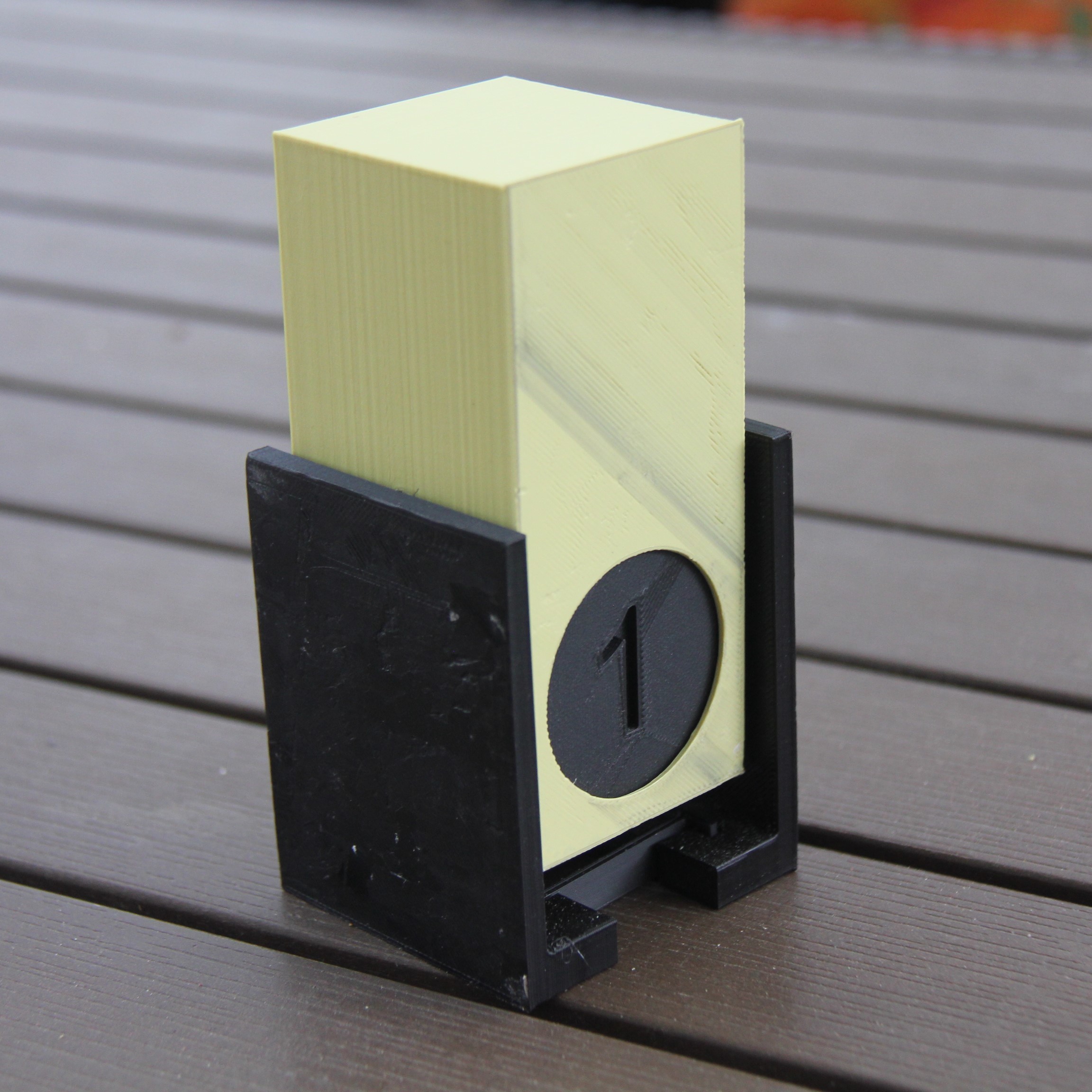 Free STL file Perpetual flip calendar 📅・3D printer model to download・Cults
