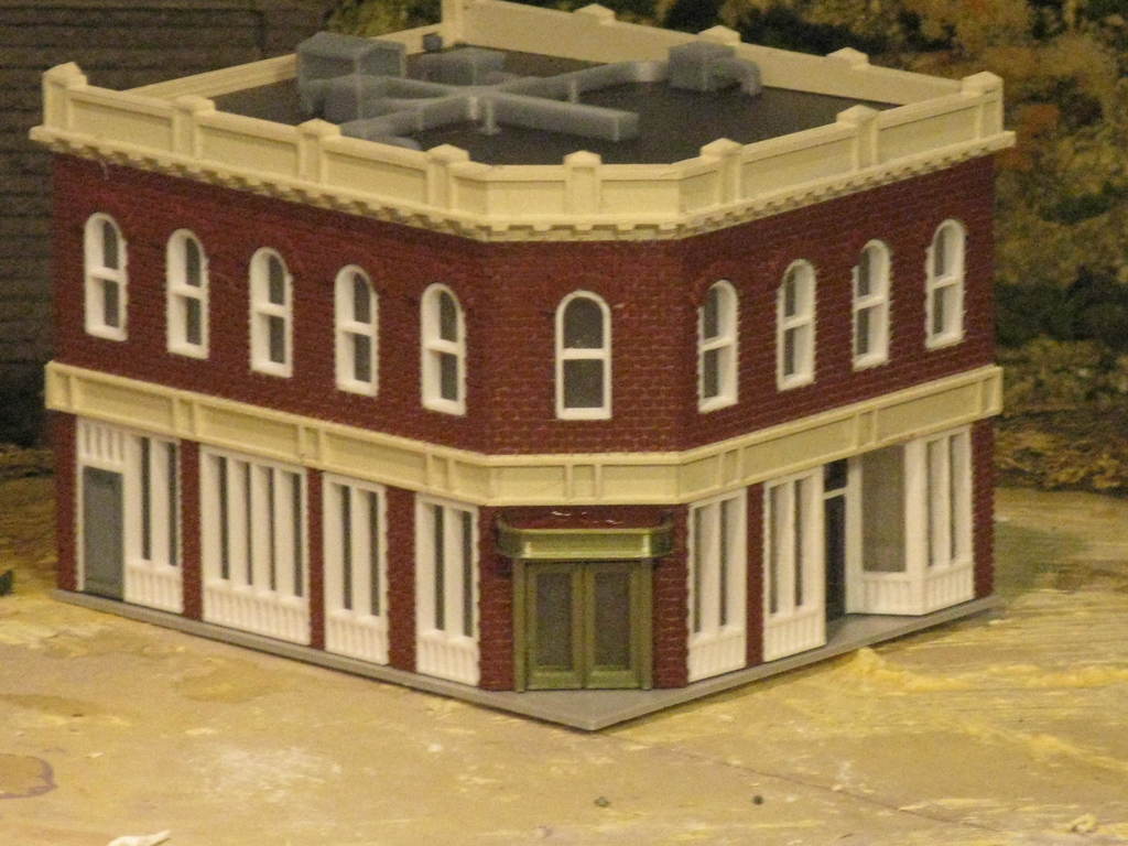 🏗️ HO Scale Main Street 14 Corner Building・Free STL File for ・Cults