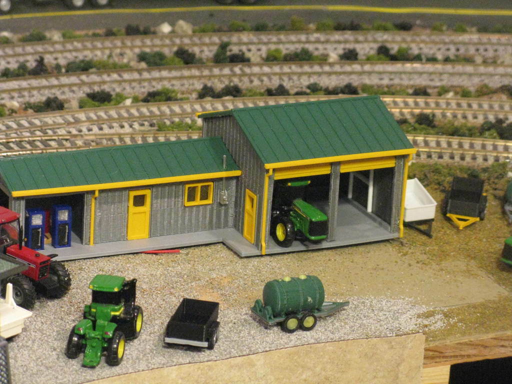 🚜 HO Scale Farm Tractor and Trailer Service and Sales・Free 3D File for ...
