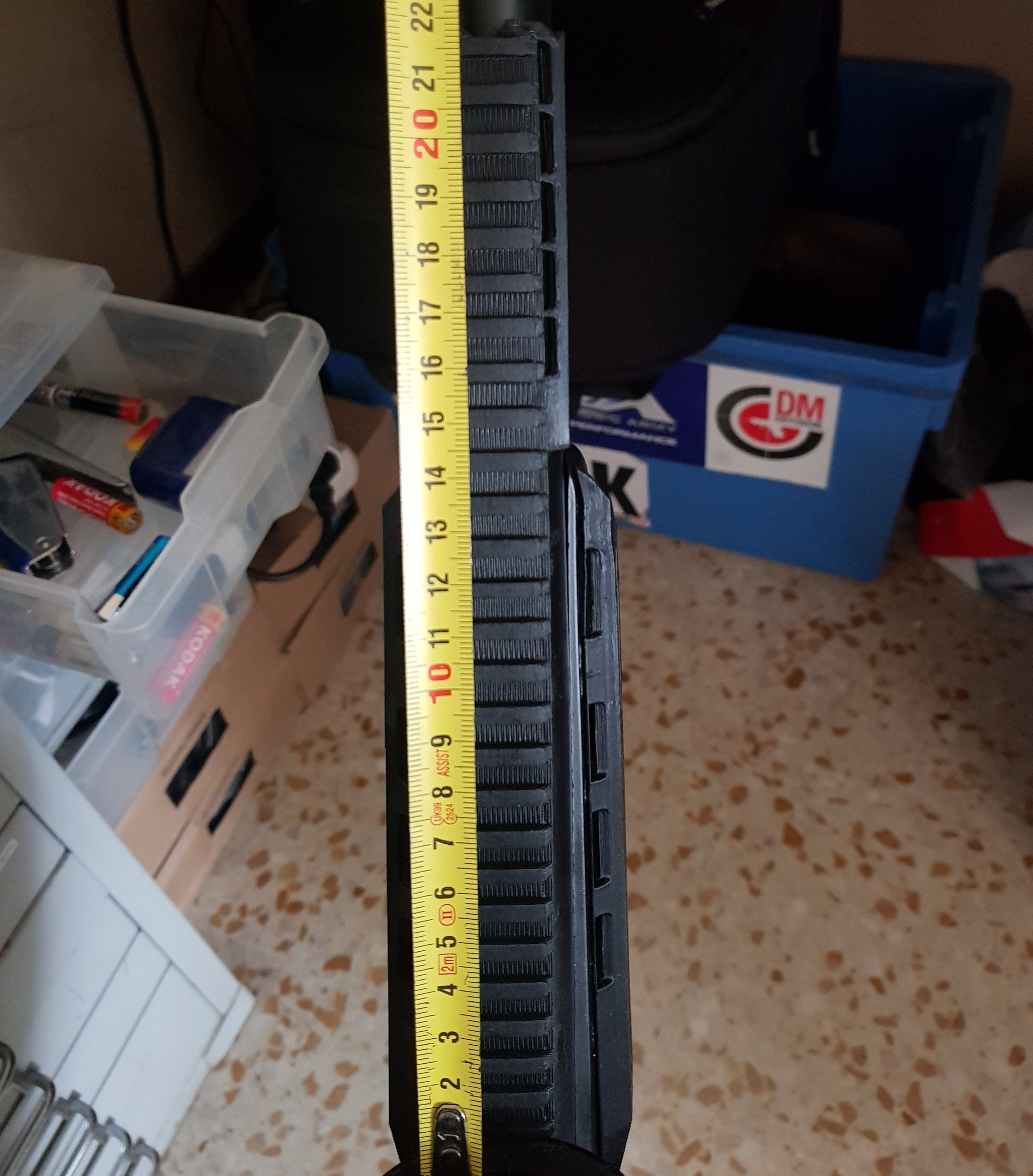 STL file Ris Rail Vsr10 🔫・3D printable model to download・Cults