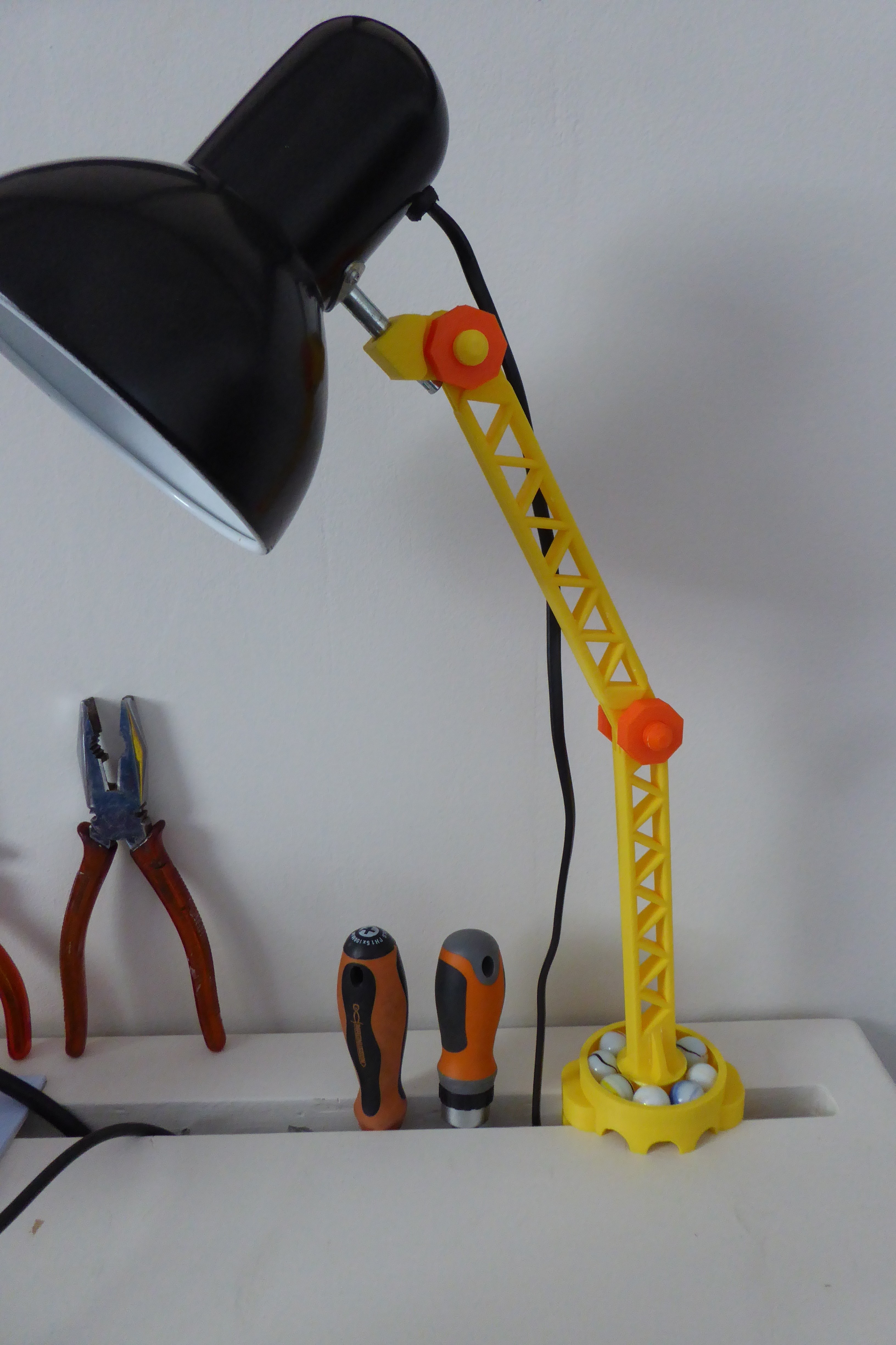 Free STL file Lamp holder 🔦 ・3D printing template to download・Cults