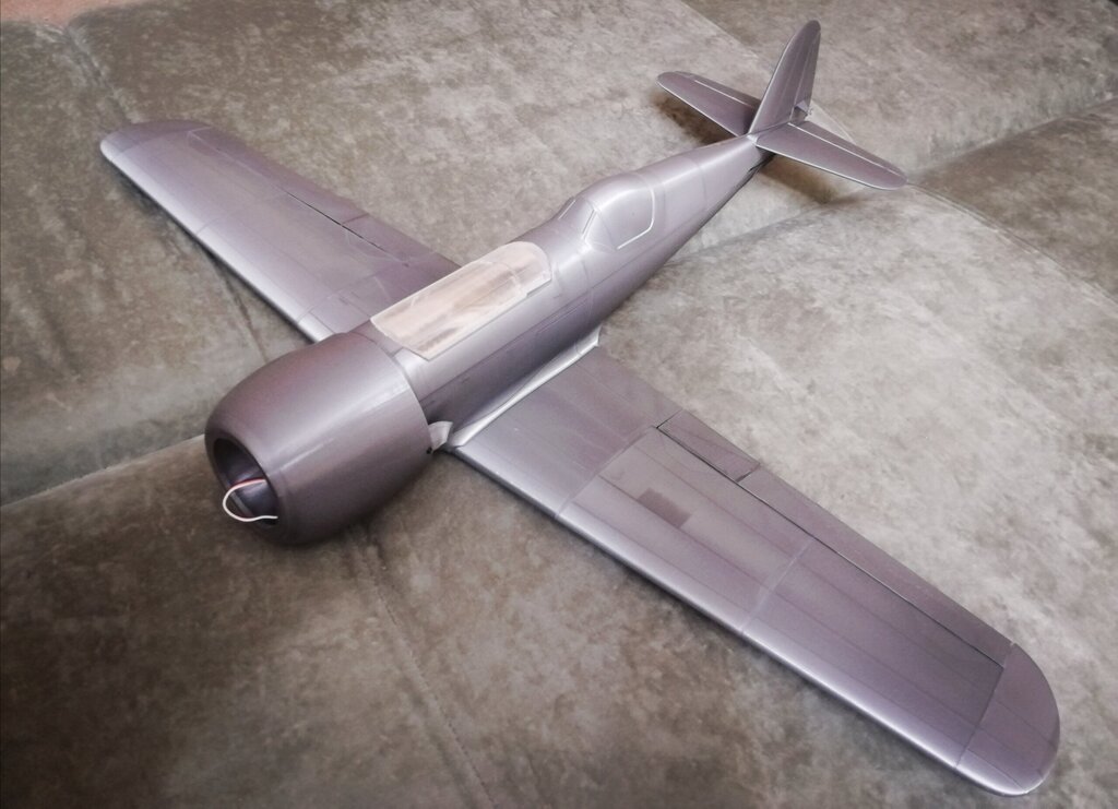 🛩️ IAR-80 Flying model - 1/12 scale・ 3D File for 3D printing・Cults