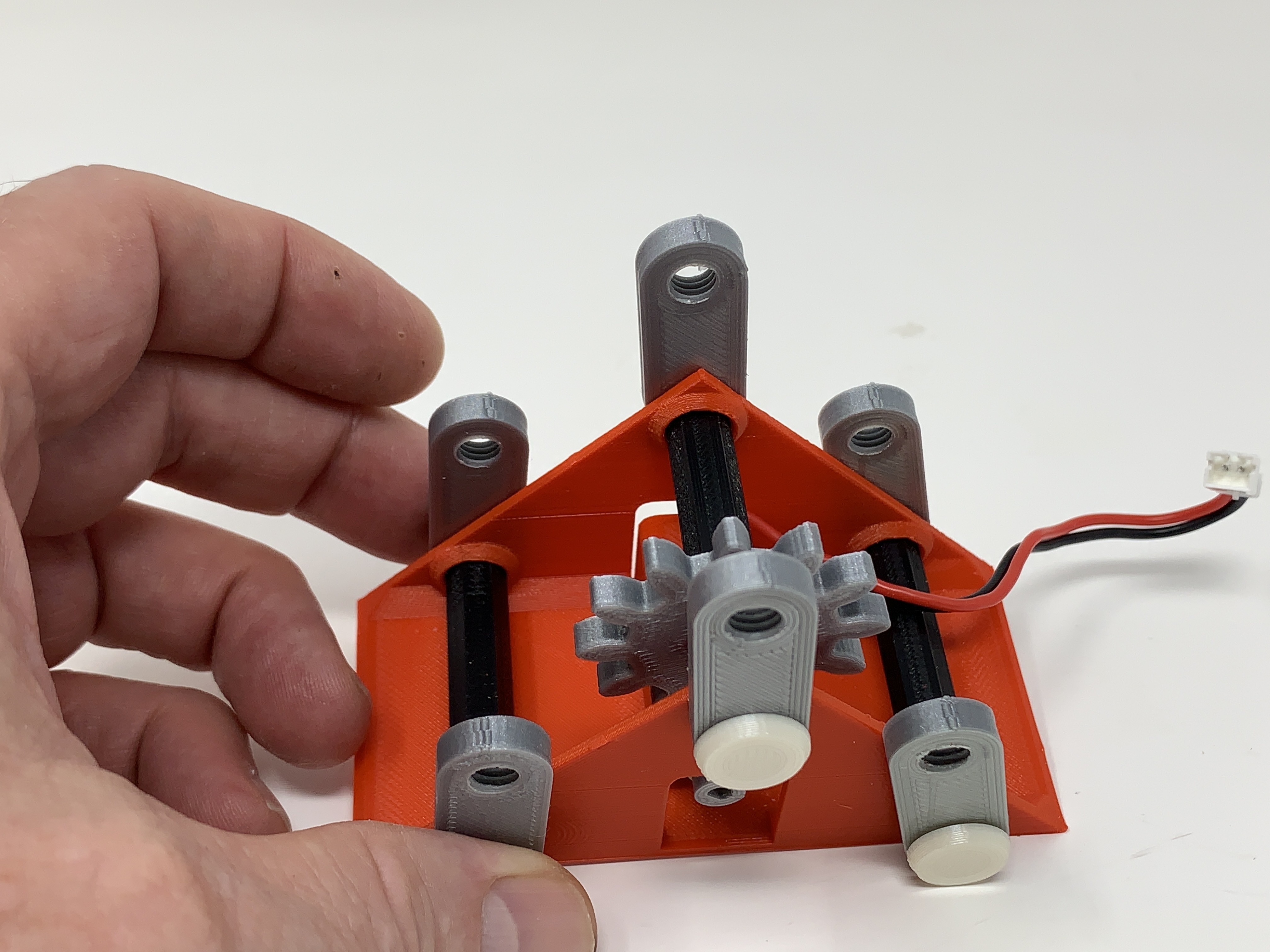 Free STL file A 3D Printed Simple "Walking" Mechanism. 🚶 ・3D print ...