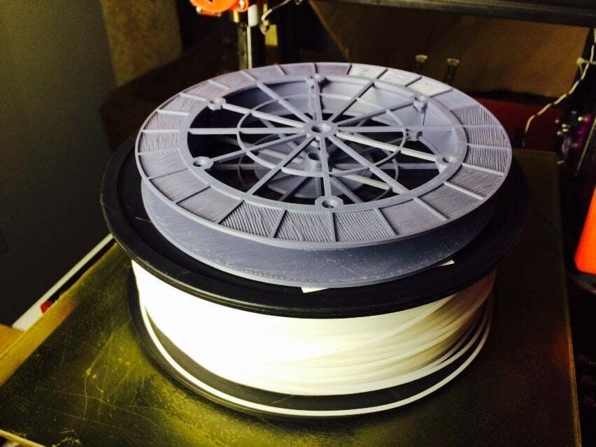 Free STL file Small spool for filament samples 🤏 ・3D print design to ...