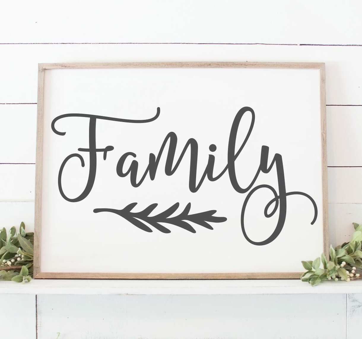 STL file Hanging Family Sign 👪 ・Model to download and 3D print・Cults