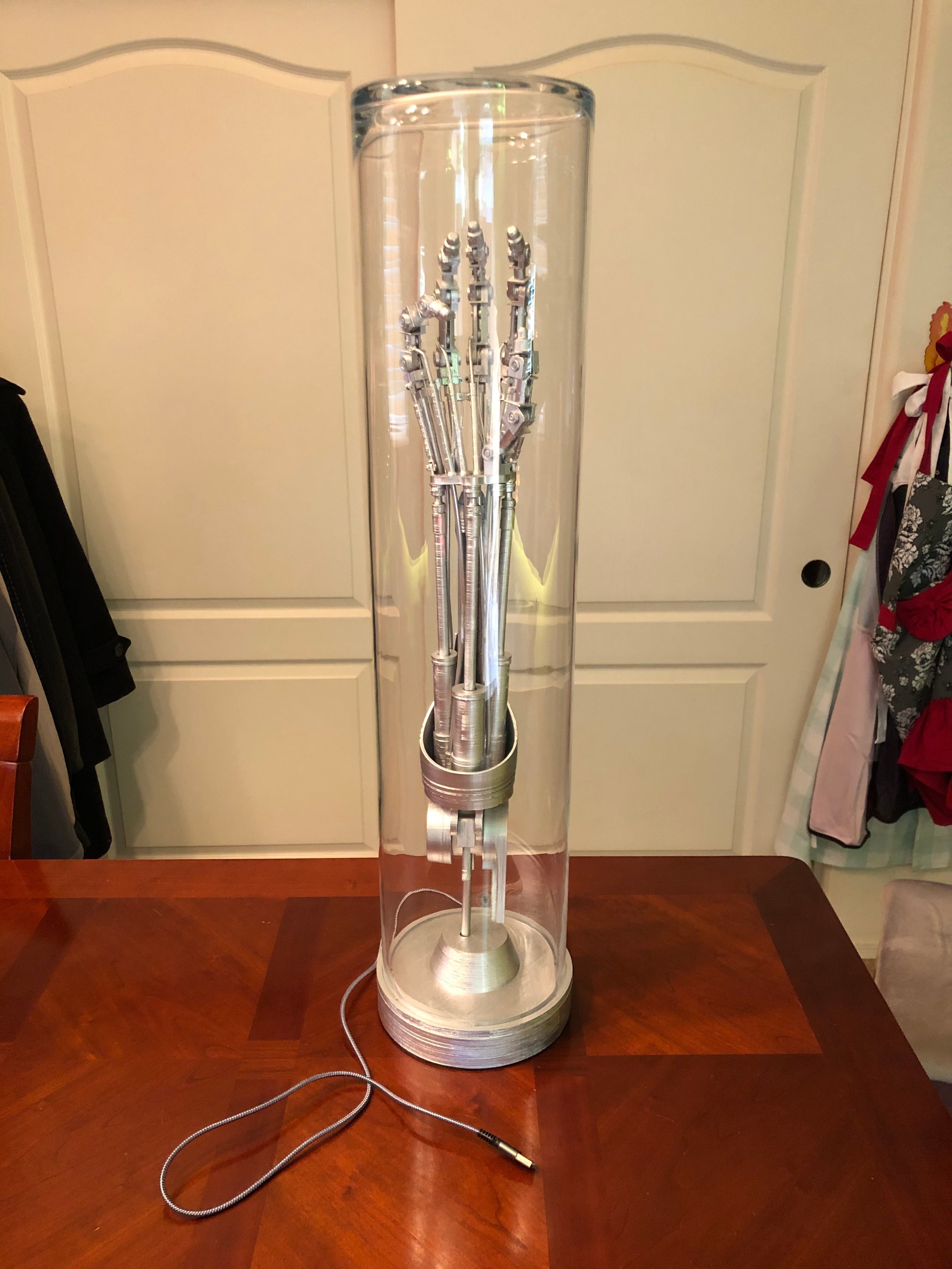 💪 DIY Life-Size Terminator Arm Lamp・3D Print・Cults