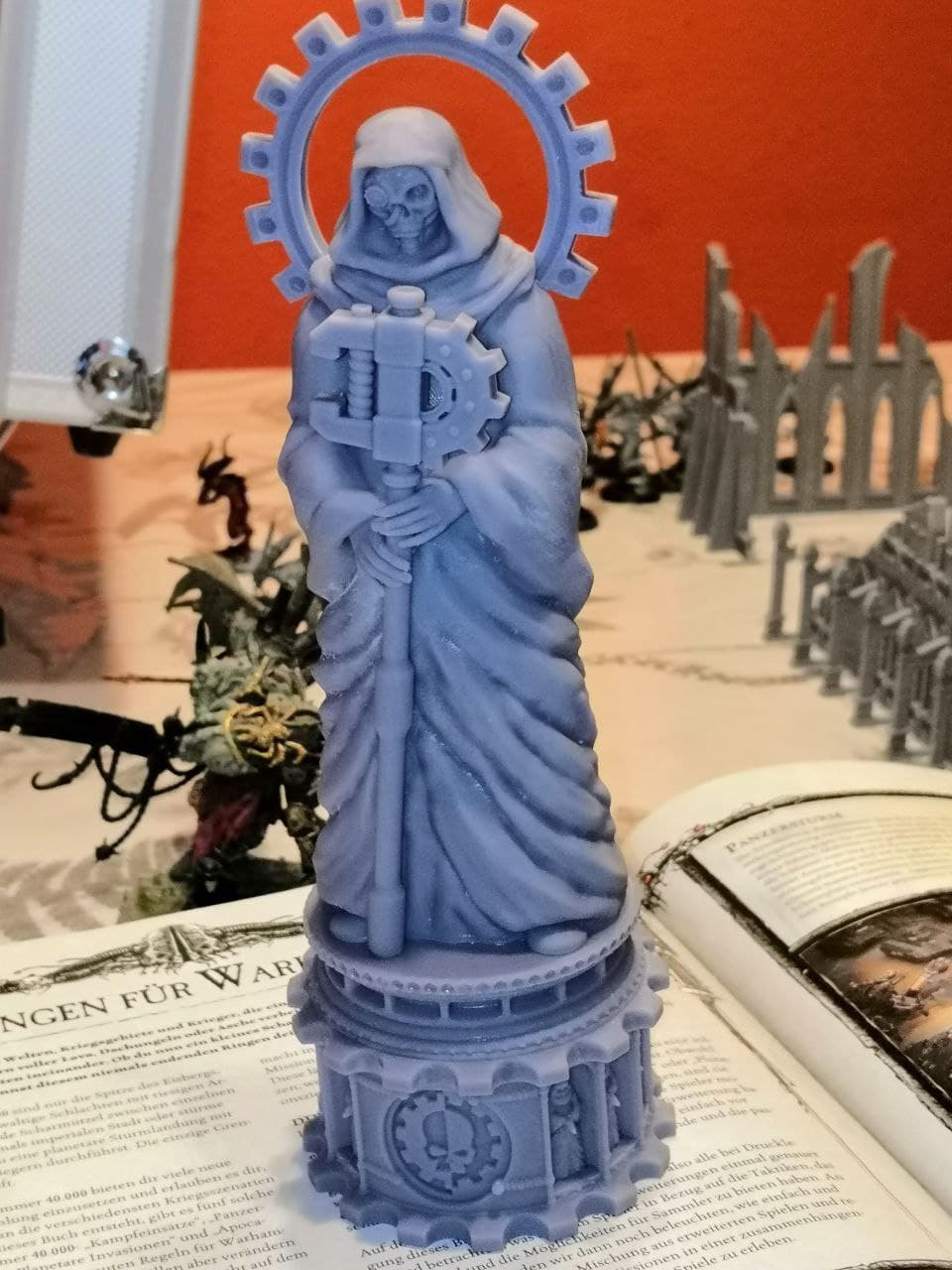 🎲 Tabletop Martian Tech Mechanical Priest Statue・ OBJ File for 3D ...
