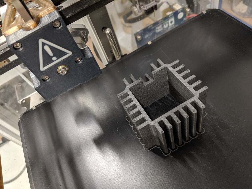 🔧 Parametric Stepper Motor Heat-Sink・Free STL File for 3D printing・Cults