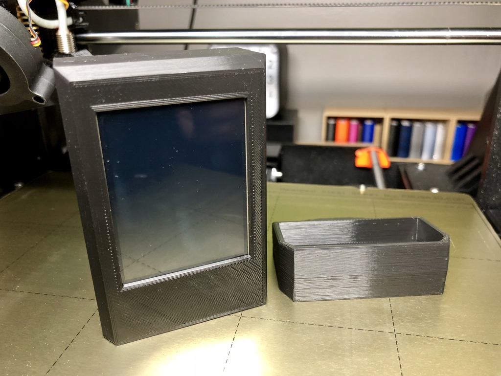 Free 3d File Thingpulse Esp8266 Wifi Color Display Kit Case With Stand 🎨 ・3d Printable Design To