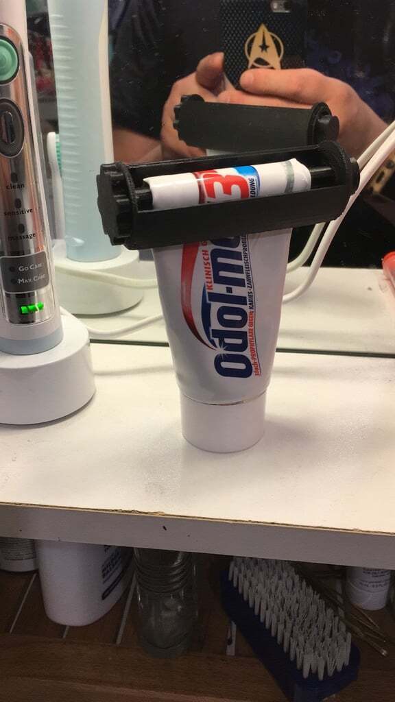 3D printable Toothpaste Tube Squeezer・Cults