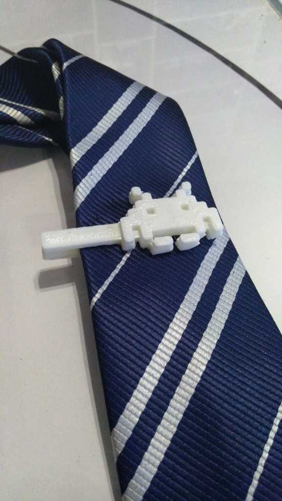Free STL file Space Invaders Tie Clip 🛰 ・3D printing design to download ...
