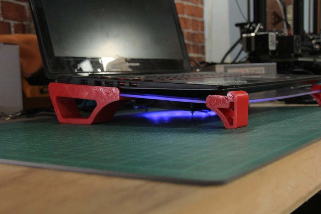 Free STL file Laptop Stand V2 💻 ・3D printable object to download・Cults