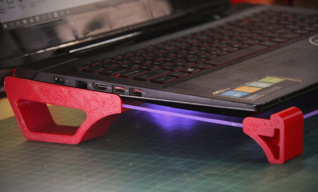 Free STL file Laptop Stand V2 💻 ・3D printable object to download・Cults