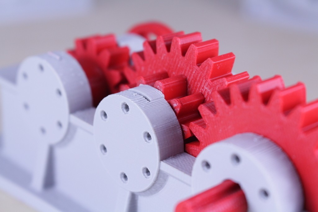 ⚙️ Industrial Spur Gearbox / Gear Reducer (Cutaway version)・Free STL ...