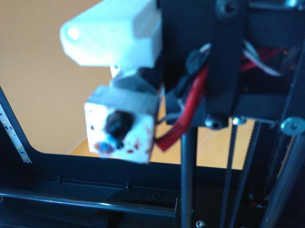 Free STL file CraftBot+ Fun Duct for Hexagon Hotend and MK8 extruder 🔧 ...