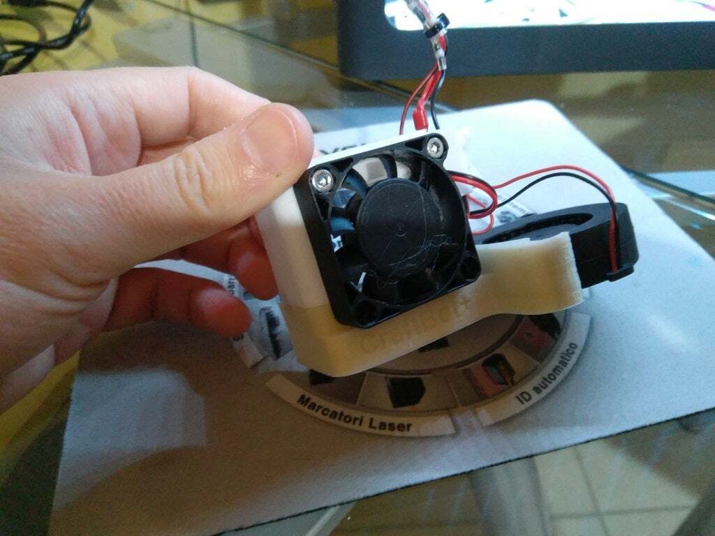 Free STL file CraftBot+ Fun Duct for Hexagon Hotend and MK8 extruder 🔧 ...