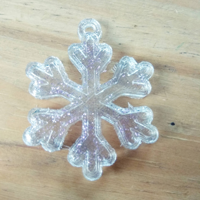 STL file Snowflake key ring. ️ ・3D printing idea to download・Cults