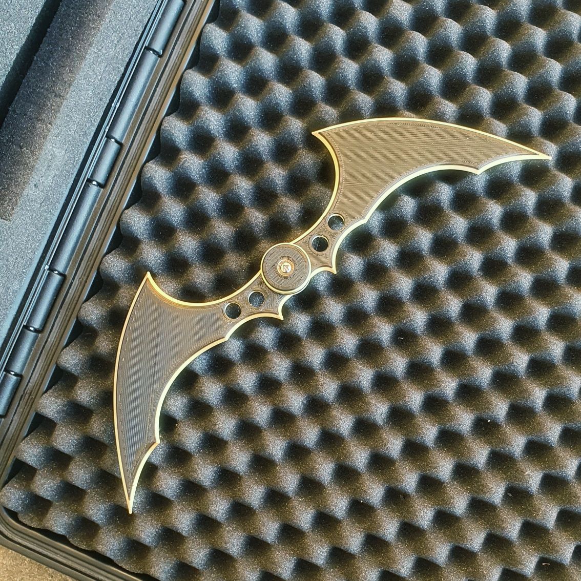 🦇 Folding Batarang・Free STL File for ・Cults