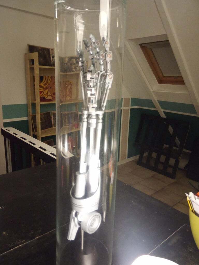 3D printed DIY Life-Size Terminator Arm Lamp・Cults