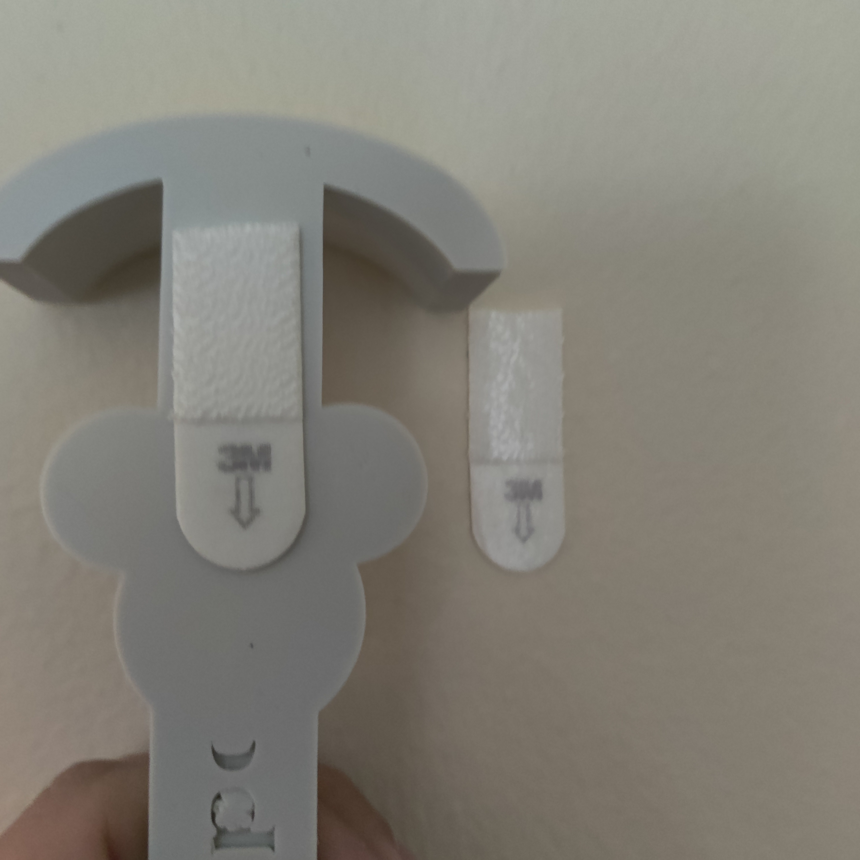 👂 Minnie - LoungeFly/Minnie Ear Display Hook・ STL File for ・Cults