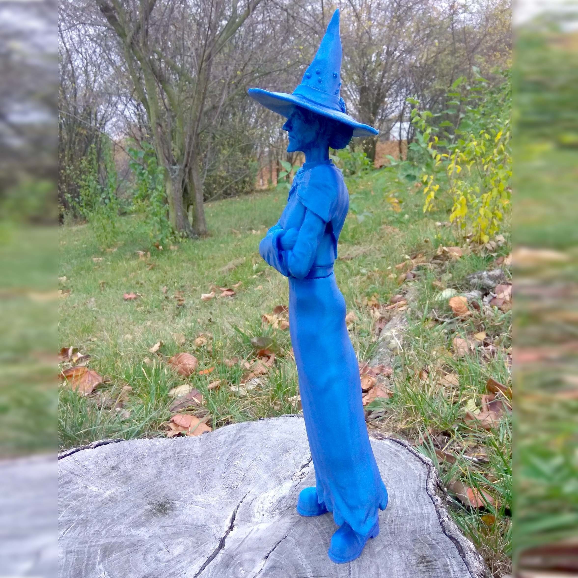 STL file Granny Weatherwax - Discworld 🧙‍♀️ ・3D printable design to ...