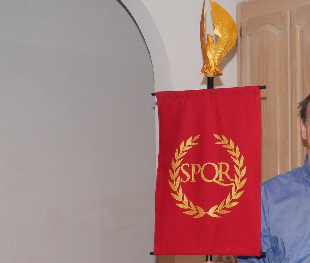 🎨 Roman SPQR banner stencil・Free STL File for ・Cults