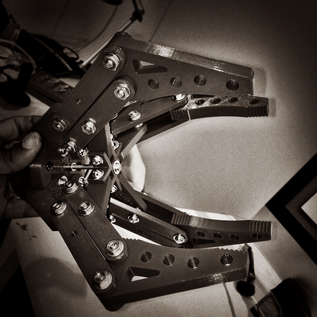 Free STL file Robot Gripper STL 🤖 ・3D printable model to download・Cults