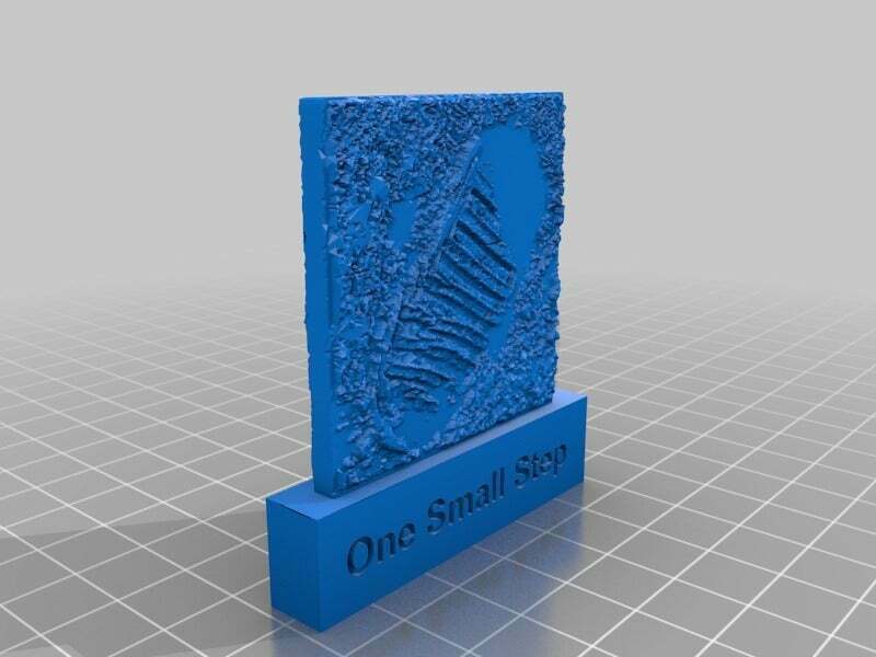 🤏 One Small Step - Enhanced Moon・Free STL File for ・Cults