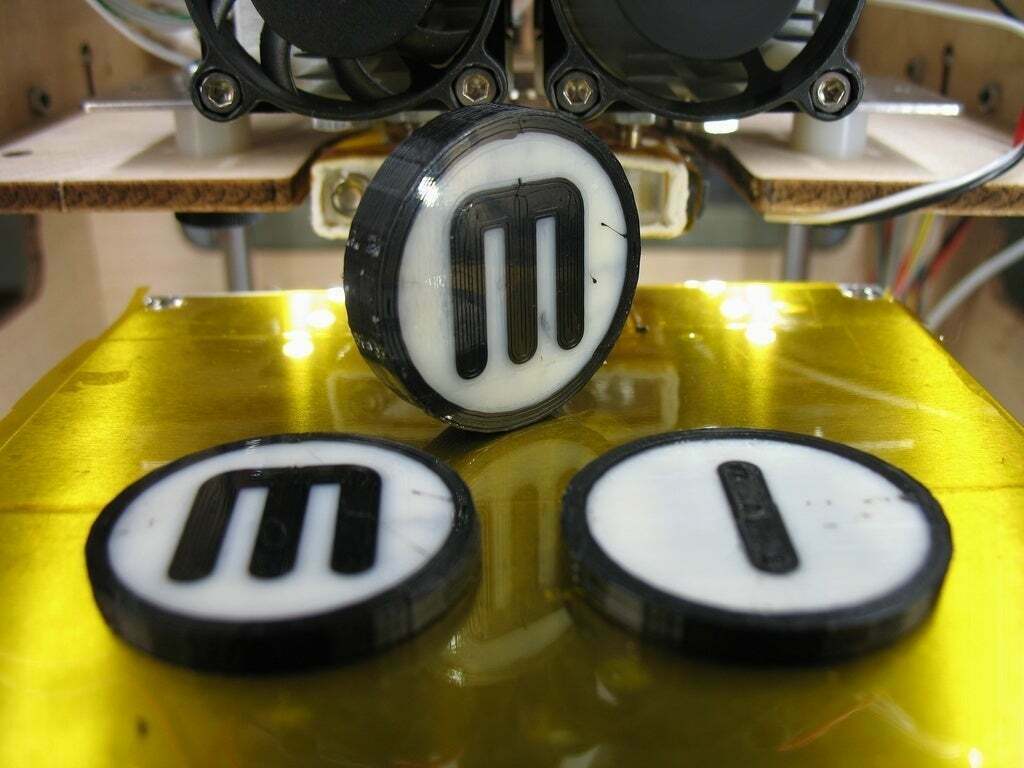 Arquivo grátis STL MakerBot Coin MK3 de 2 colores 🪙 (SCAD)・Modelo para ...