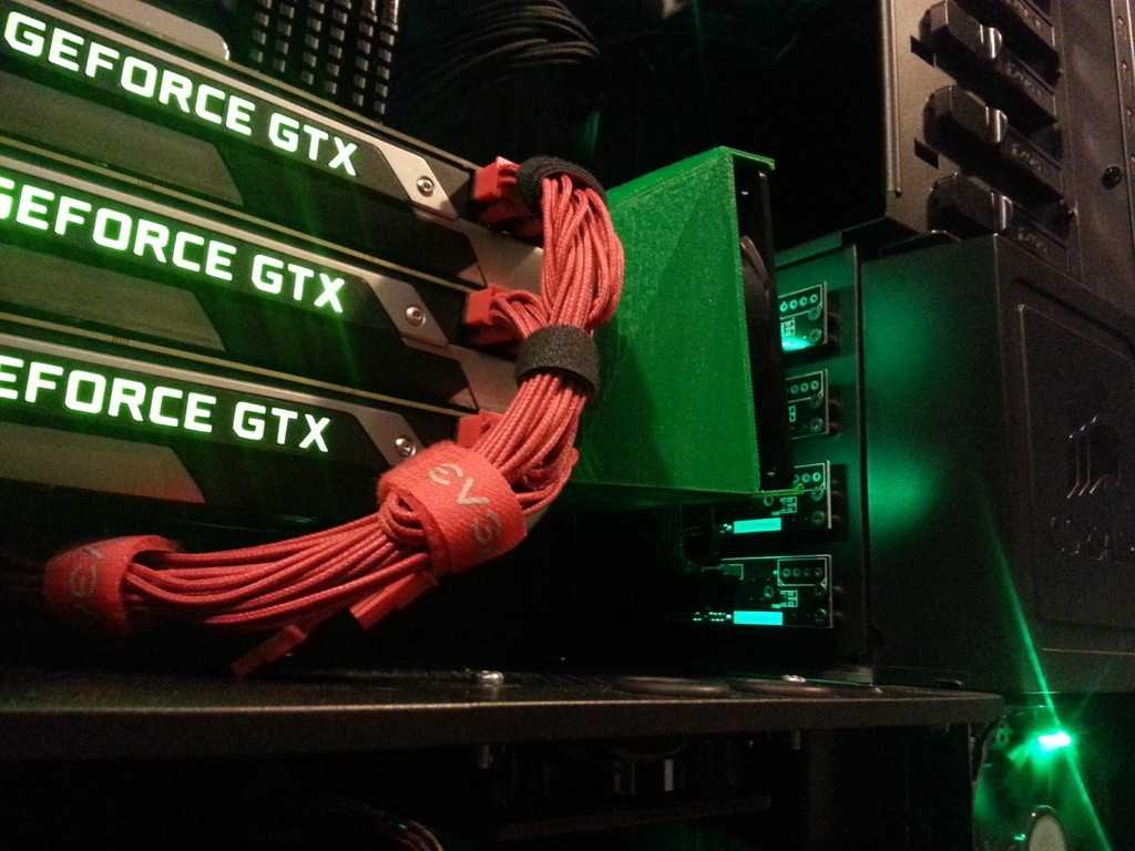 Free STL file 120mm fan shroud for multi GPU setups 🖥️ ・Design to ...