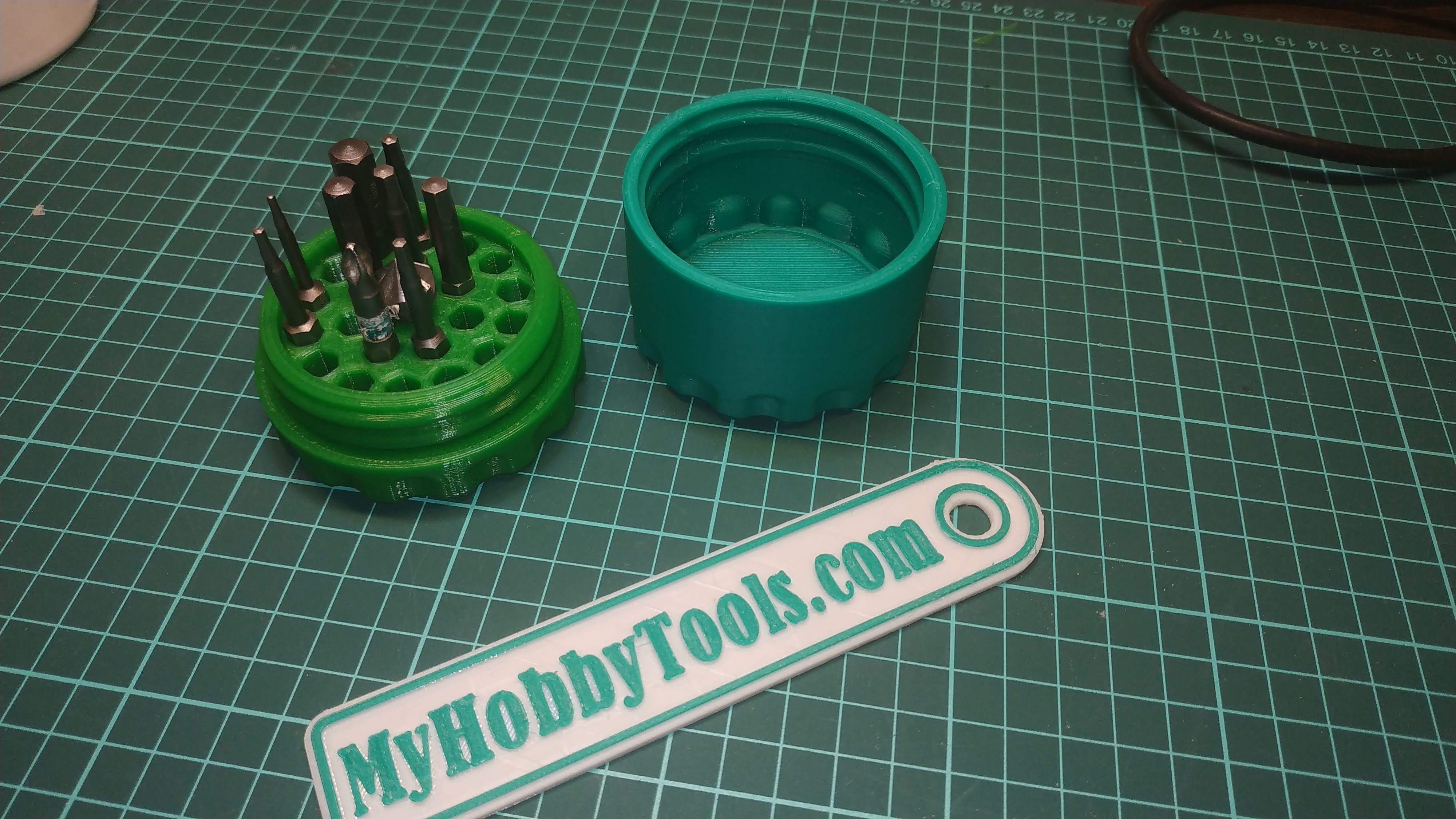 Free STL file 50mm Screwdriver Bits Case 🪛 ・3D printable model to ...