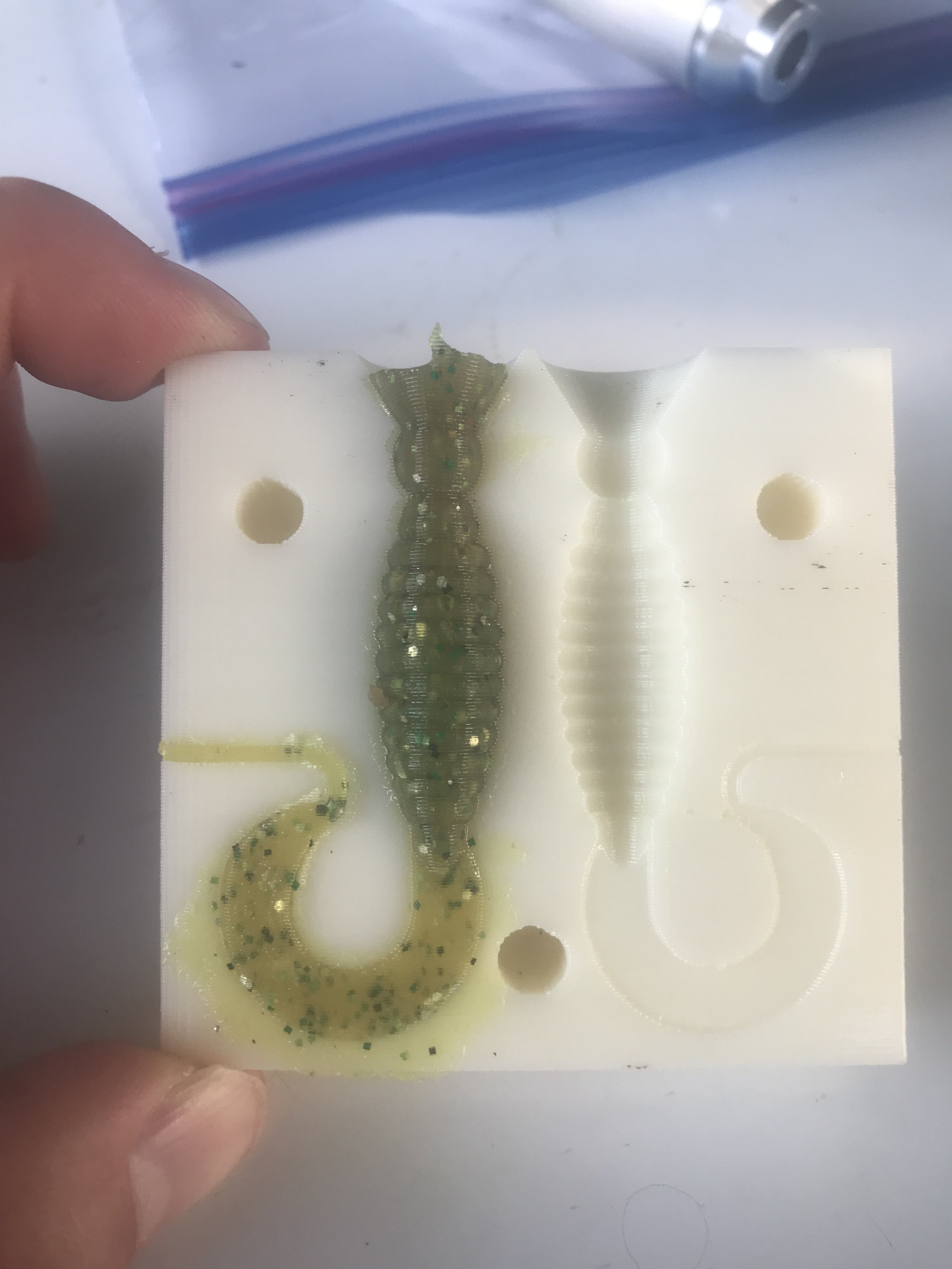 STL file 2 inch grub mold fishing lure 🎣 ・Model to download and 3D ...